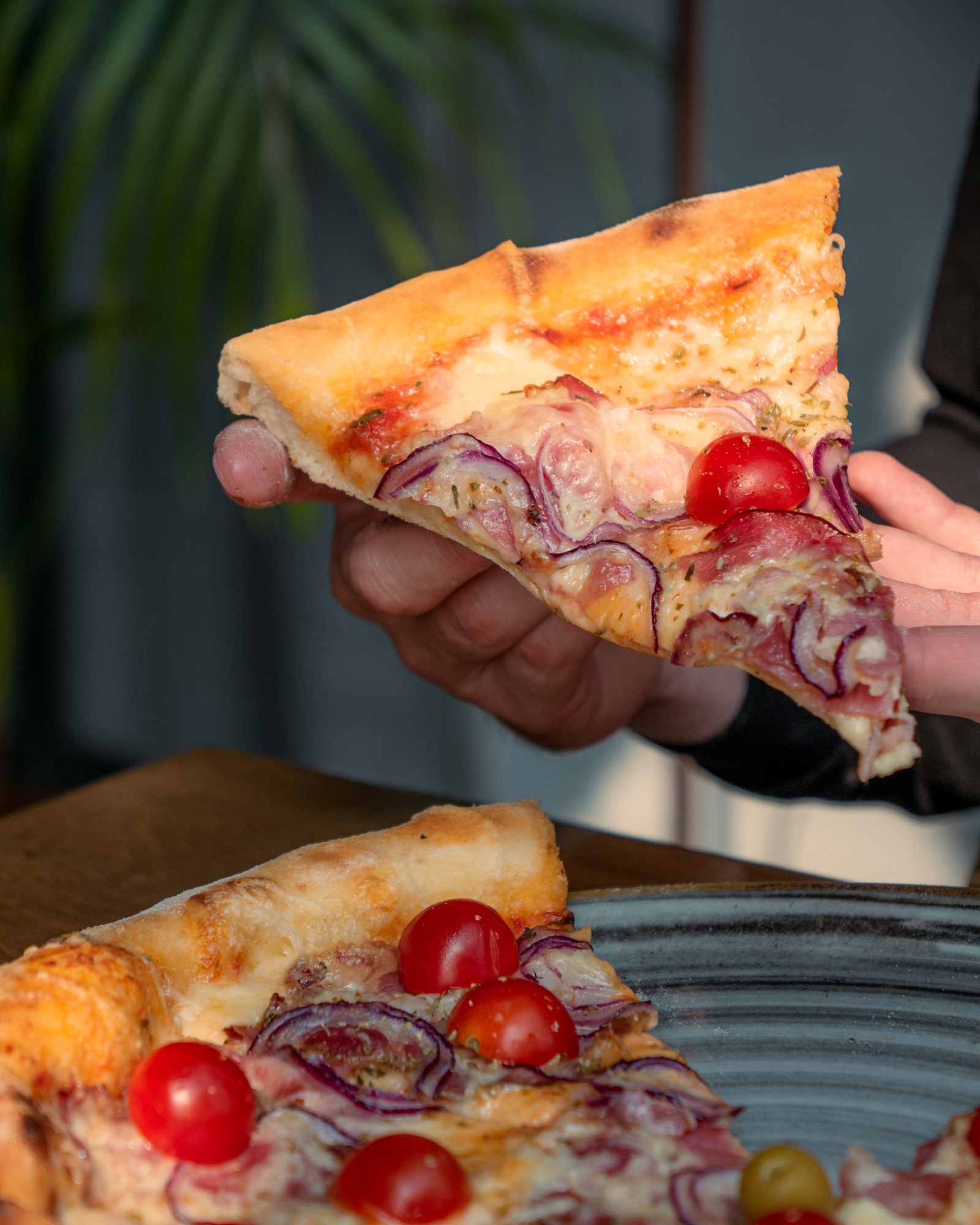 Monument pizza & grill naruči i plati online Monument pizza & grill