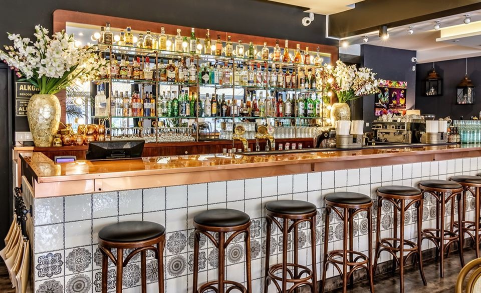 SHUK mezze & bar Warszawa - OFICJALNA STRONA - Zamów online